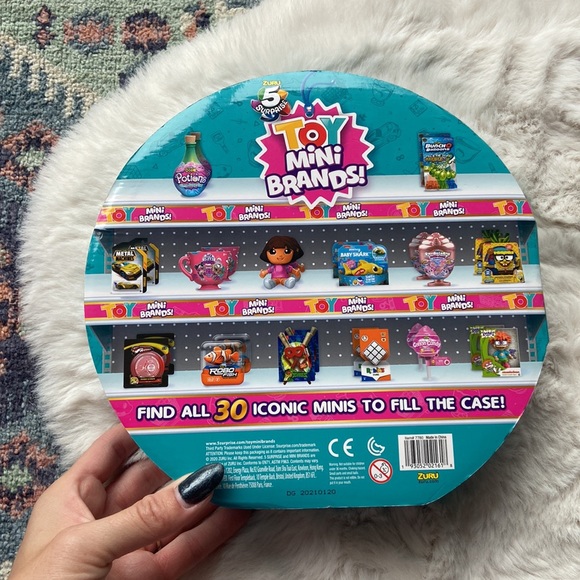 5 surprise | Toys | Zuru 5 Surprise Toy Mini Brand Collectors Case For ...